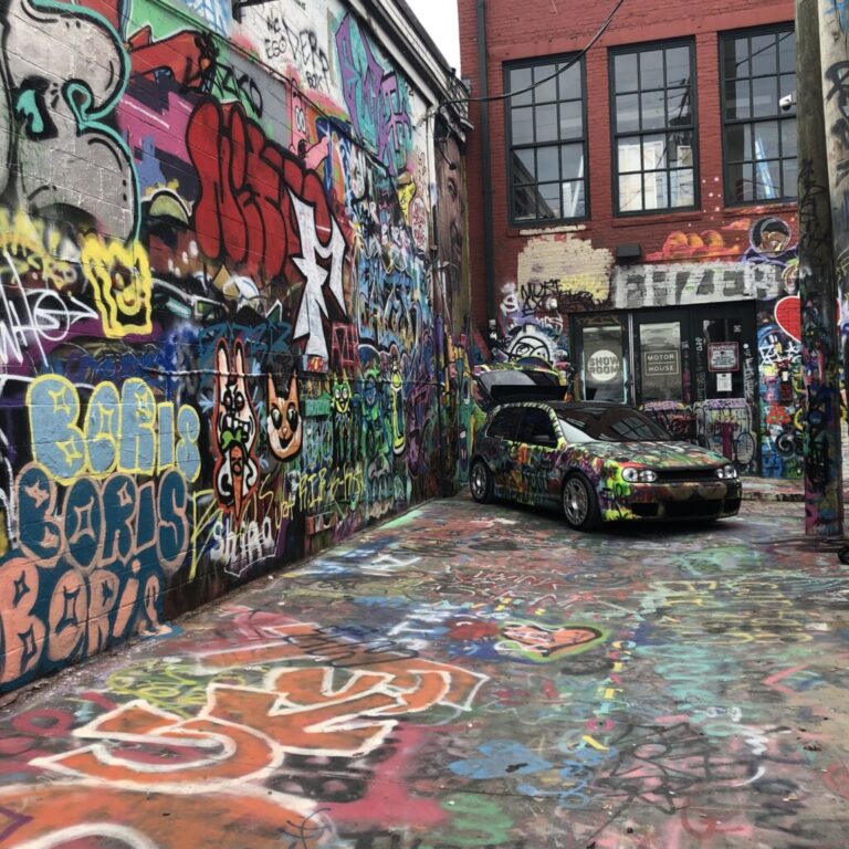 Graffiti Alley In Baltimore Maryland - City Towner